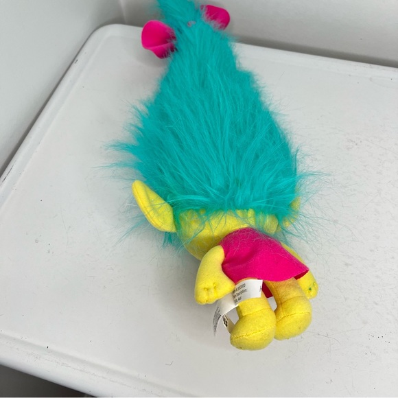 Dreamworks | Toys | Dreamworks Smidge Troll Hugnplush Doll Toy | Poshmark
